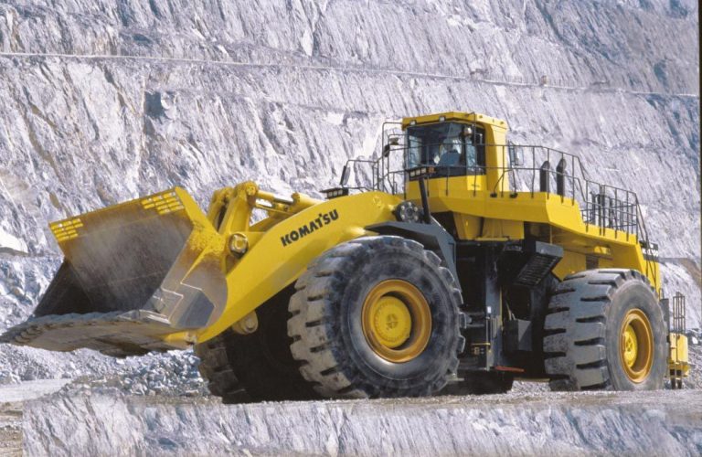 Komatsu WA1200-6, Salah Satu Wheel Loader Paling Produktif - TazVita